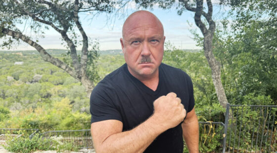 CrabDiving - Progressive Politics Podcast, Streaming Internet Radio